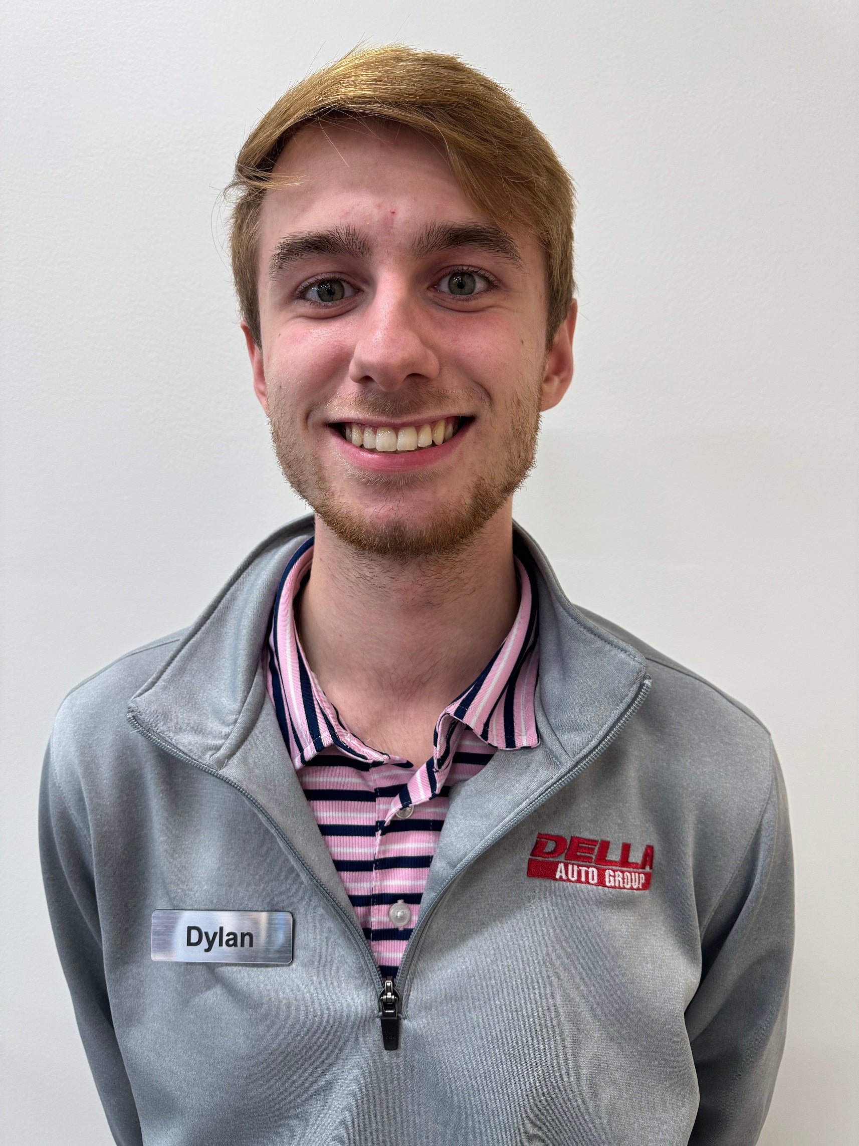 DELLA Mitsubishi Staff | Meet Our Mitsubishi Team